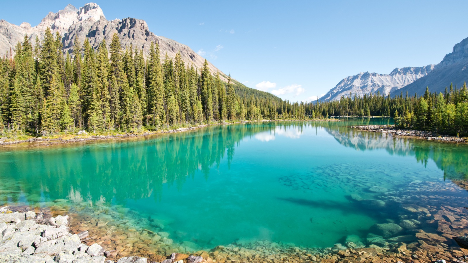 25 Hidden Hiking Trails in Canada Only Locals Know About