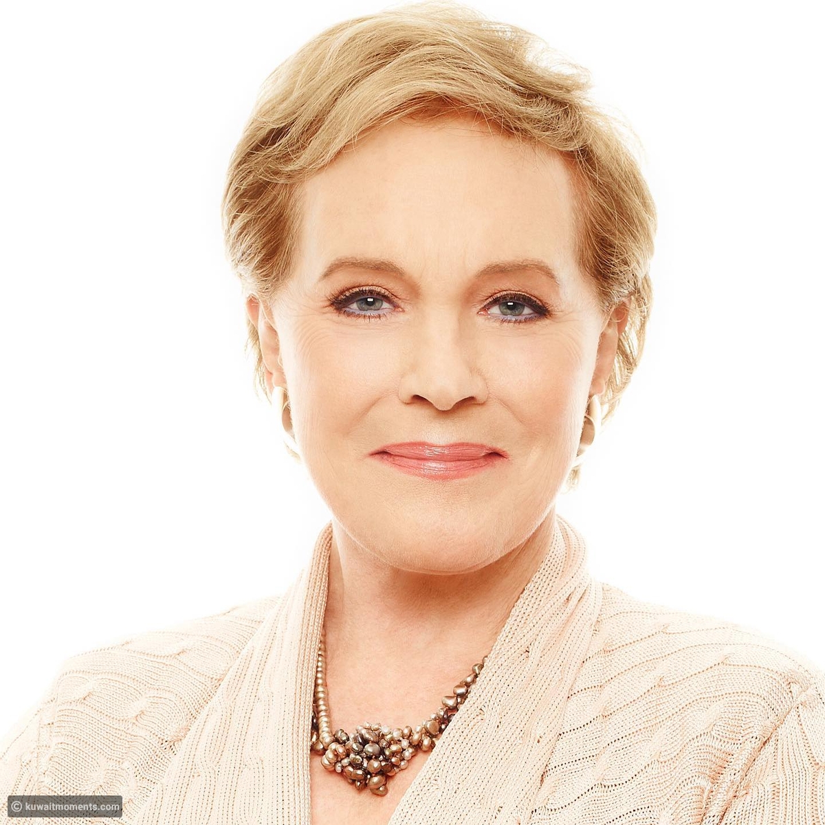 At 90, Julie Andrews Shares Her Secrets to Grace and Glow