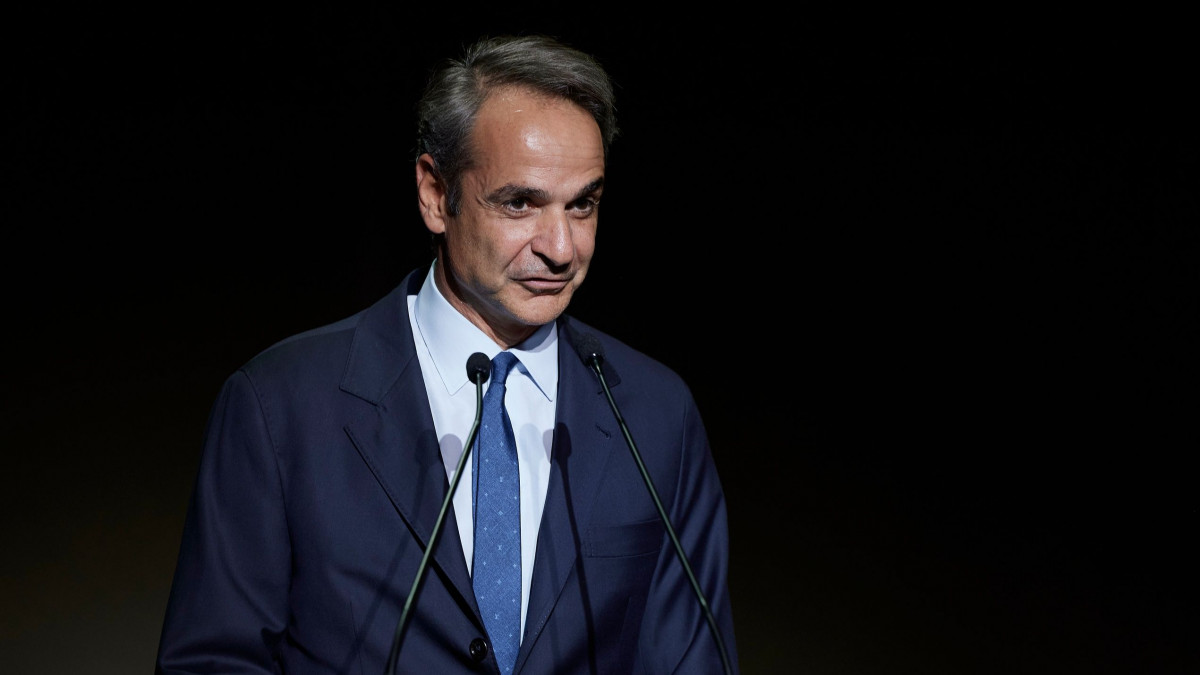 «Εν συνόλω»: Το «καρφί» Μητσοτάκη για την απουσία Σαμαρά
