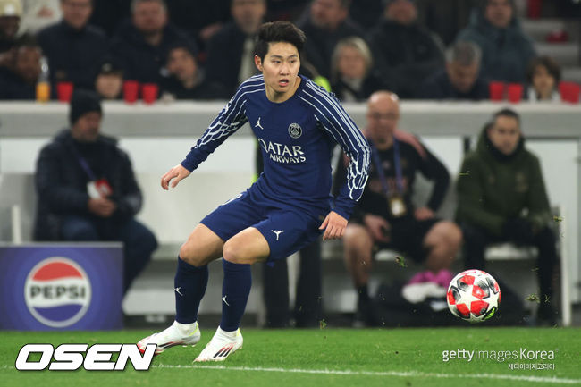 '990억 제안 거절' PSG, 이강인 붙잡지만 빌라가 움직인다... 빌라, ‘돈+주전 보장’ 패키지 준비