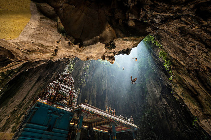Post Pictures Of Beautiful Caves From Around The World