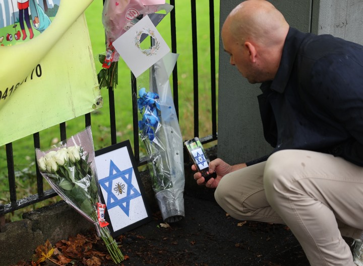 Autor de ataque a sinagoga britânica invocou Estado Islâmico