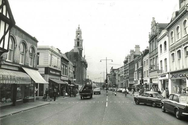 Amazing dash cam video shows Colchester town centre as it was in the 1980s