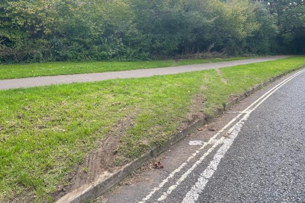 Teenagers taken to hospital with serious injuries after crash in Hedge End