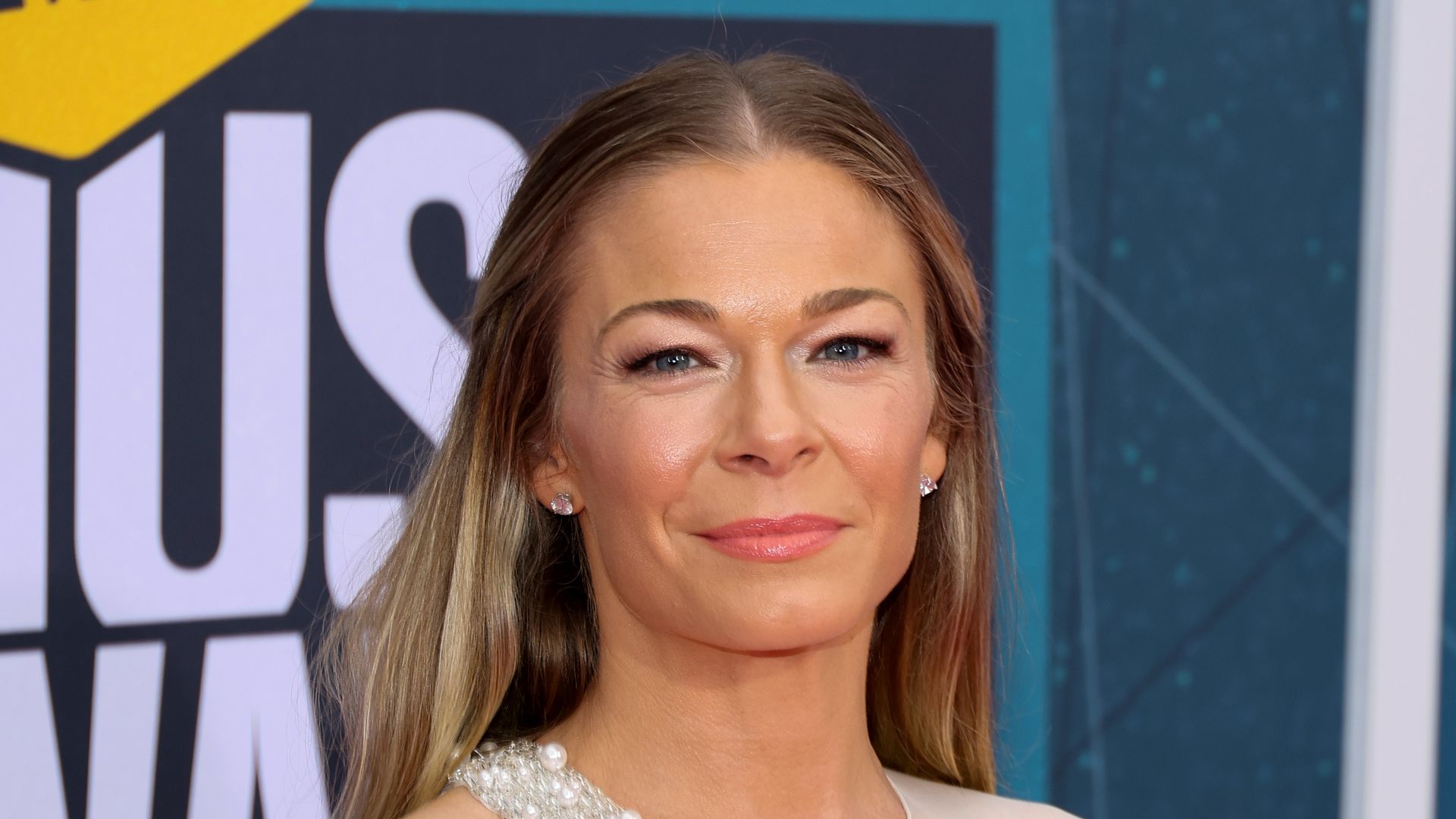 LeAnn Rimes reveals battle with secret health issues