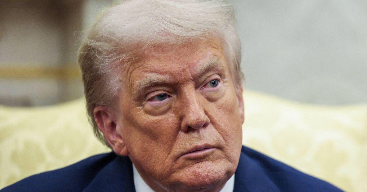 Donald Trump, 79, Shows Off His Swollen Cankles During Meeting With ...