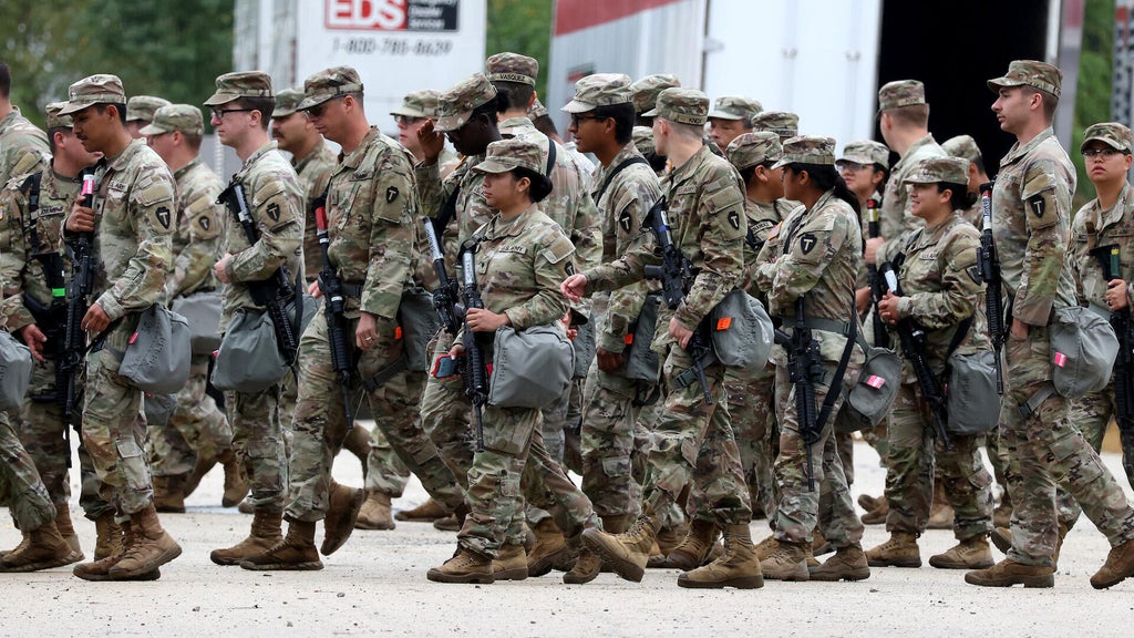 500 National Guard troops deployed in Chicago area amid legal battle