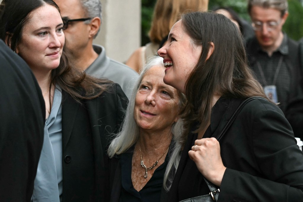 Ex-FBI Director James Comey insists he’s innocent as he faces down ...