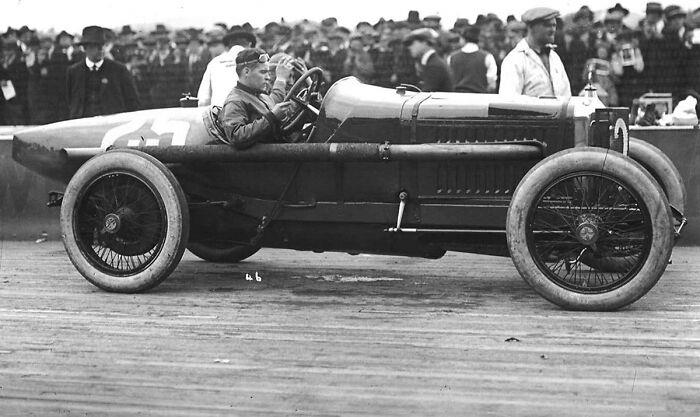 47 Classic Early Racing Cars Captured In Legendary Vintage Photographs