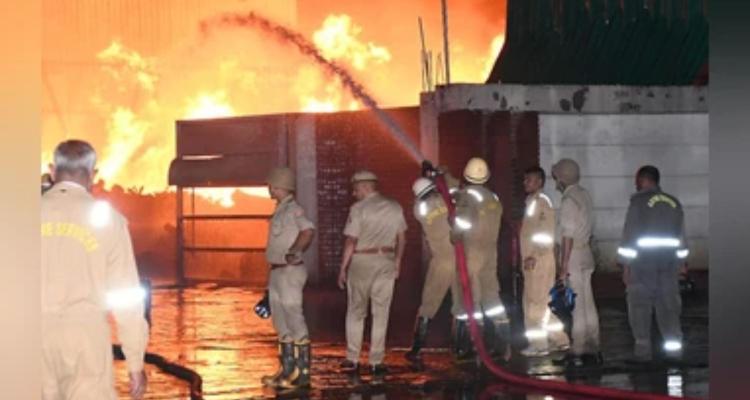 Blast at Andhra firecracker unit claims at least 6 lives, 2 injured