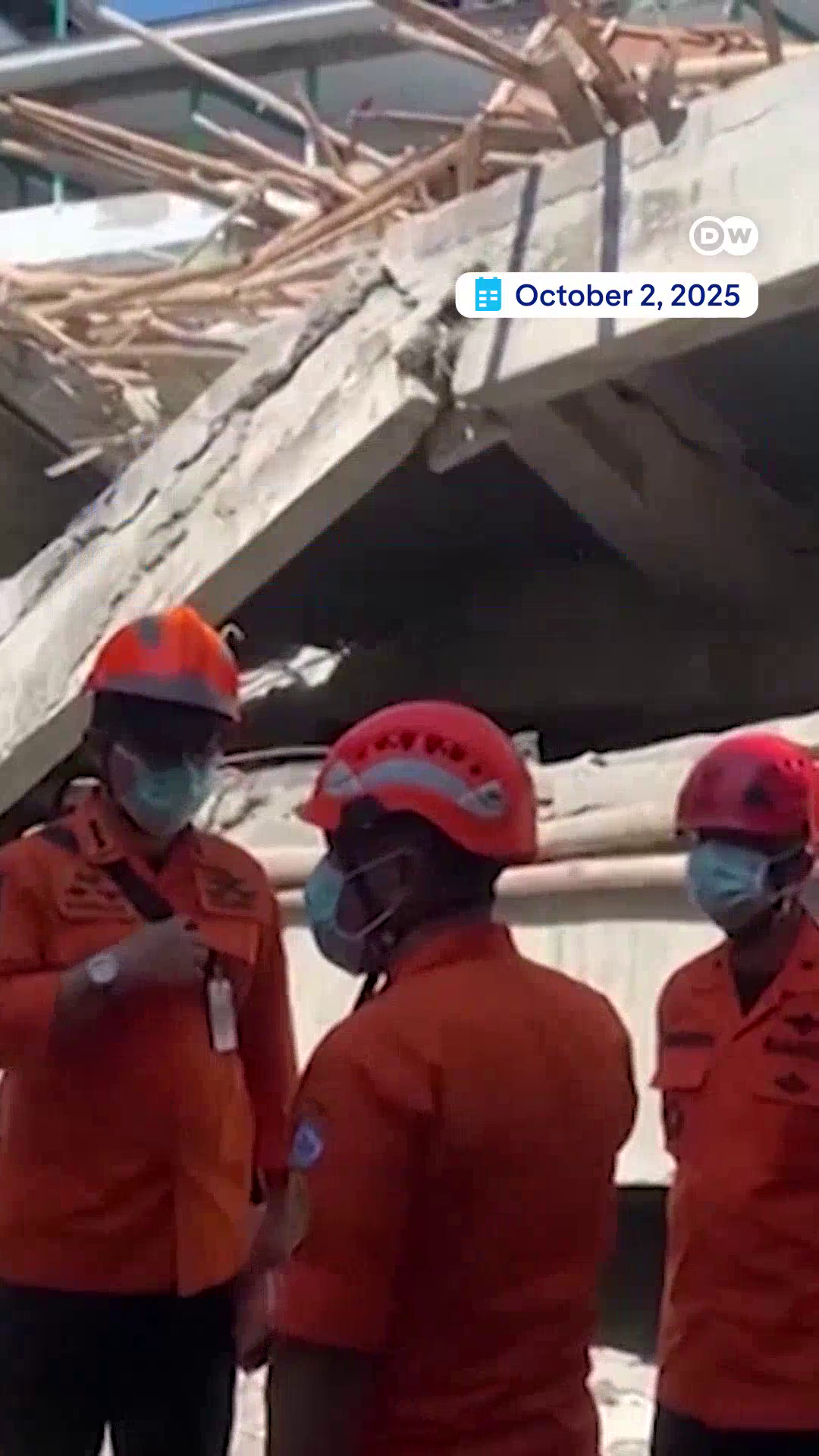 Students rescued alive from collapsed school. Little hope remains for ...