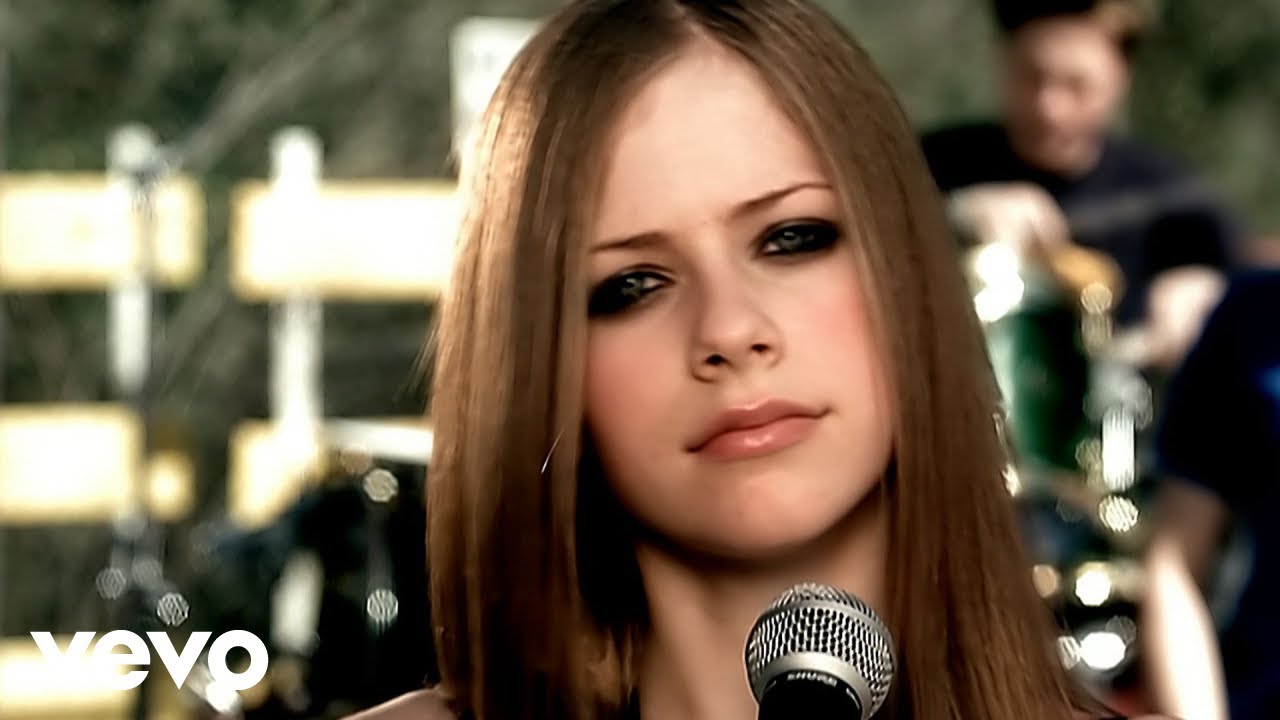 Avril Lavigne’s Doppelgänger Mystery: Who Is Melissa?