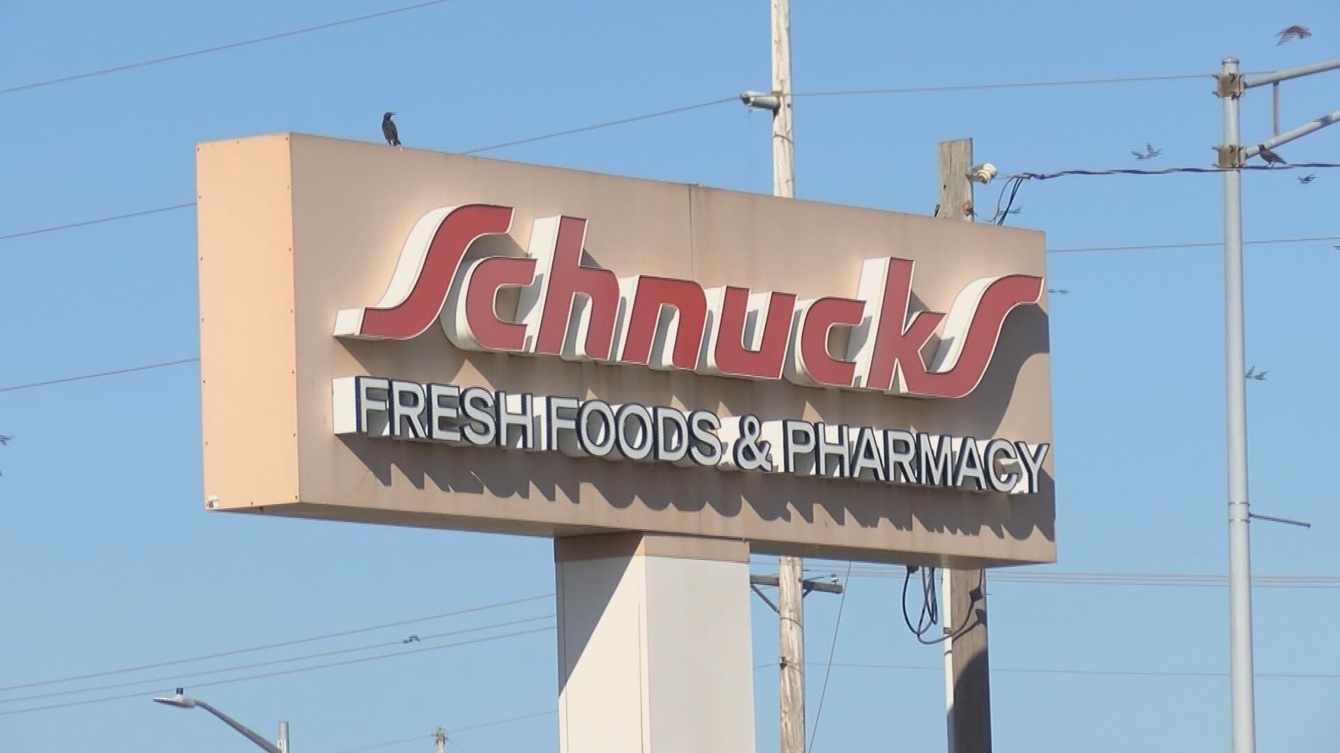 Some Schnucks stores closing at 4 p.m. due to weather