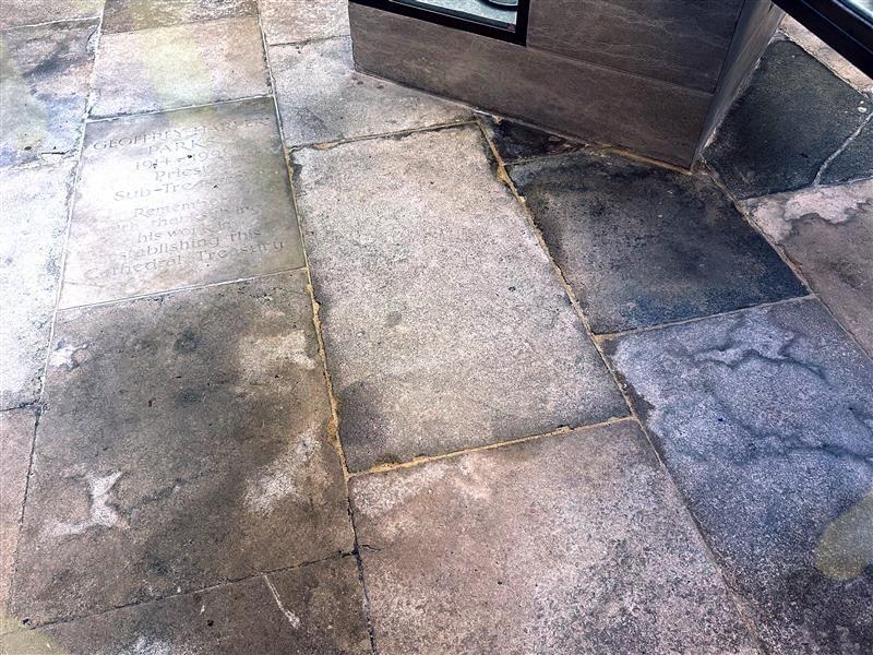 Recent burial at Chichester Cathedral is Late Saxon premature infant