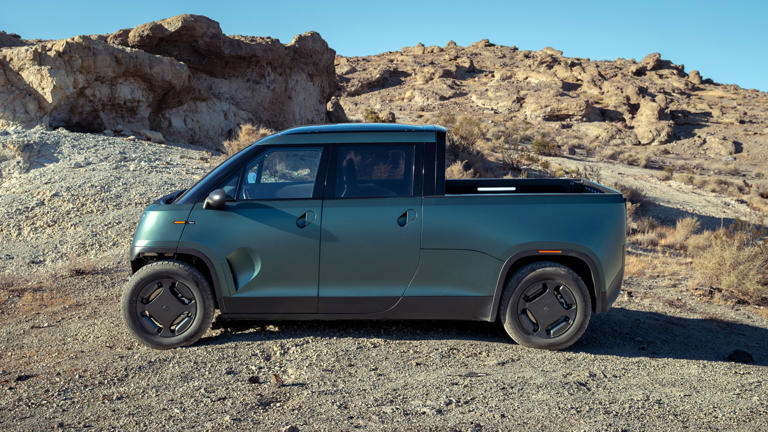 We Drove Telo’s Tiny 500-HP Electric Truck, and We Have Some Suggestions