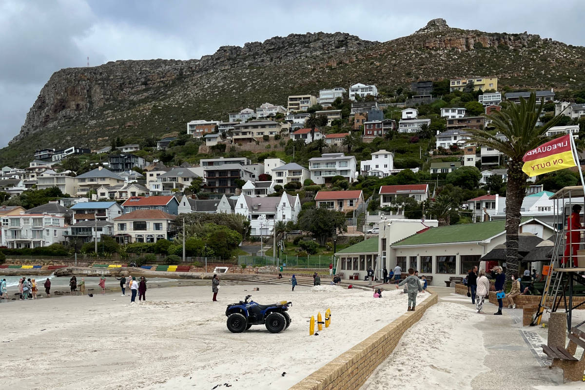 No sign of beach-lowering at Fish Hoek – PHOTOS