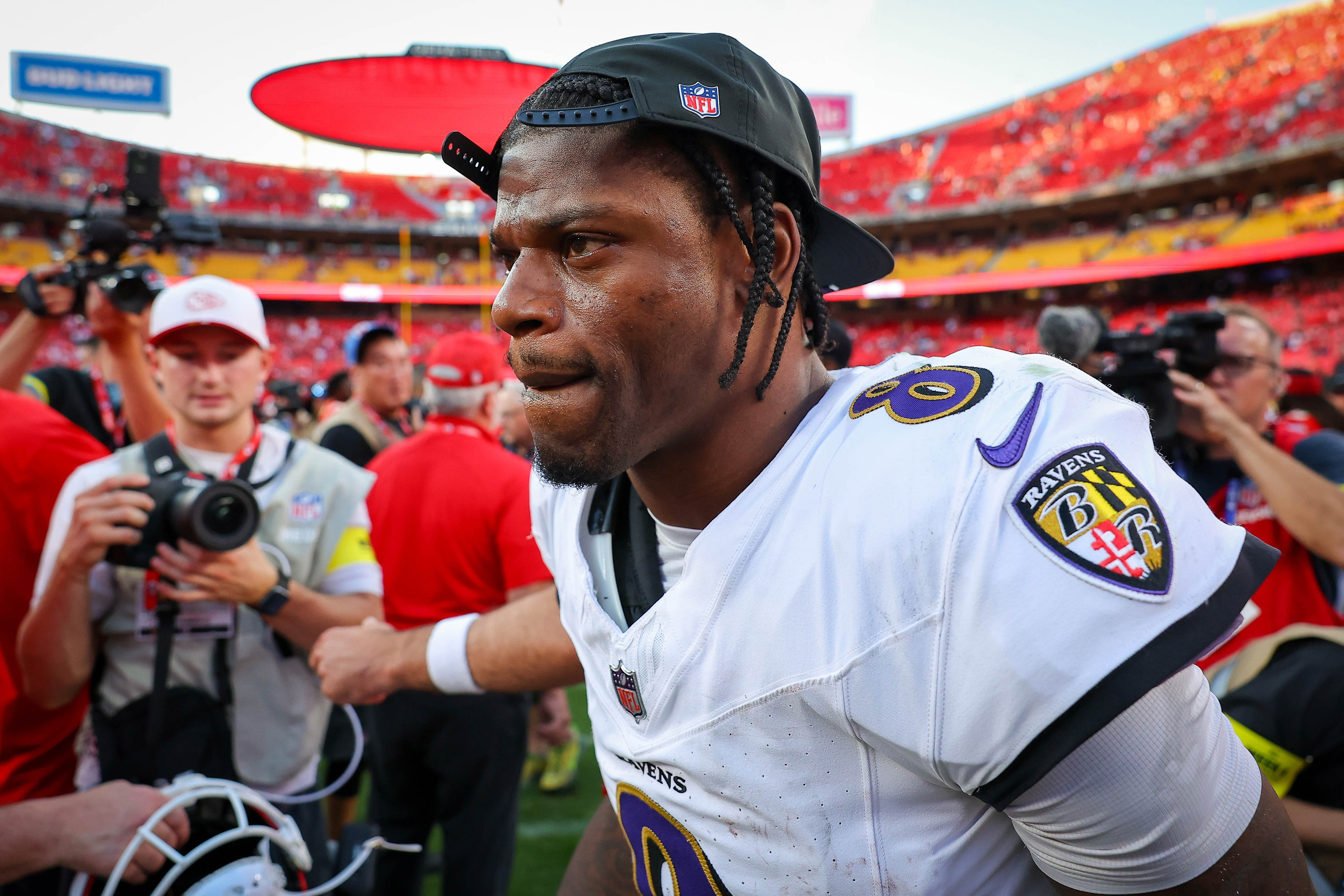 Lamar Jackson's injury status gets concerning update