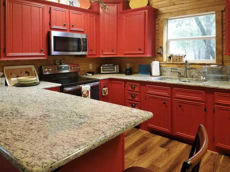 5 Colors You May Regret Painting Your Kitchen, According to Designers