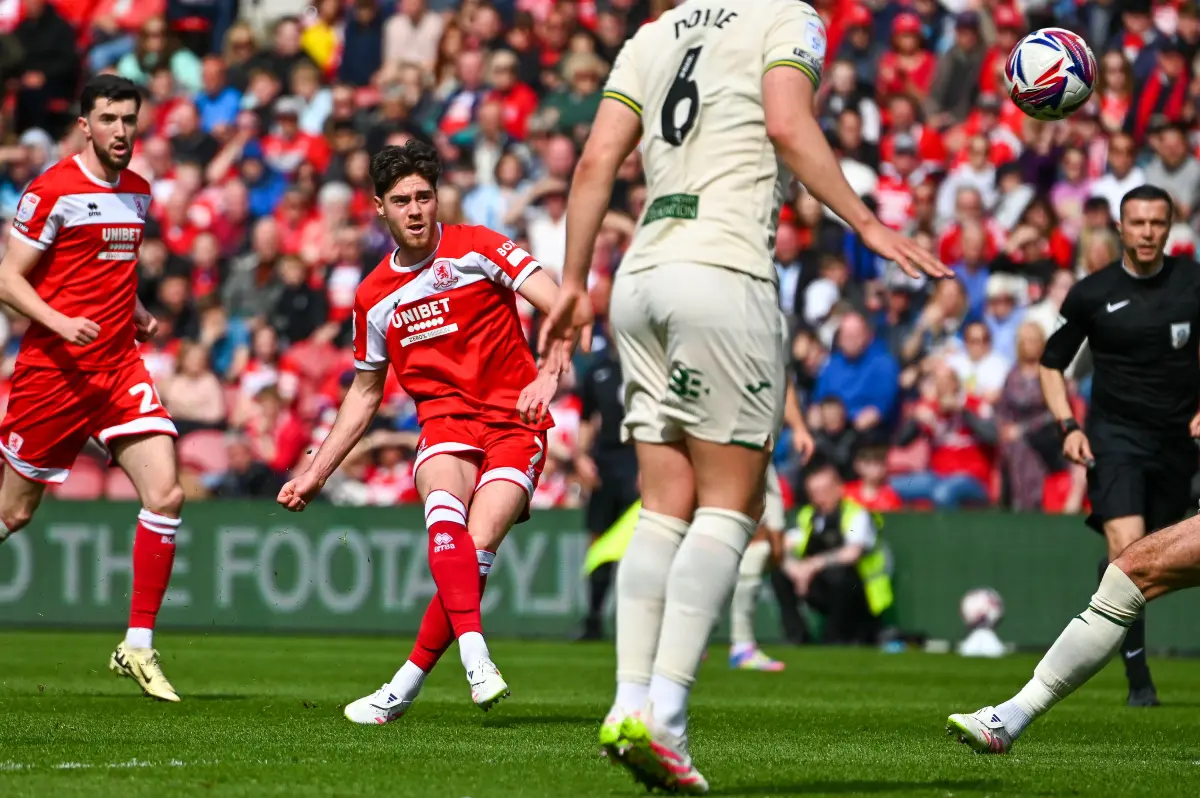 Newcastle sur la trace de Hayden Hackney