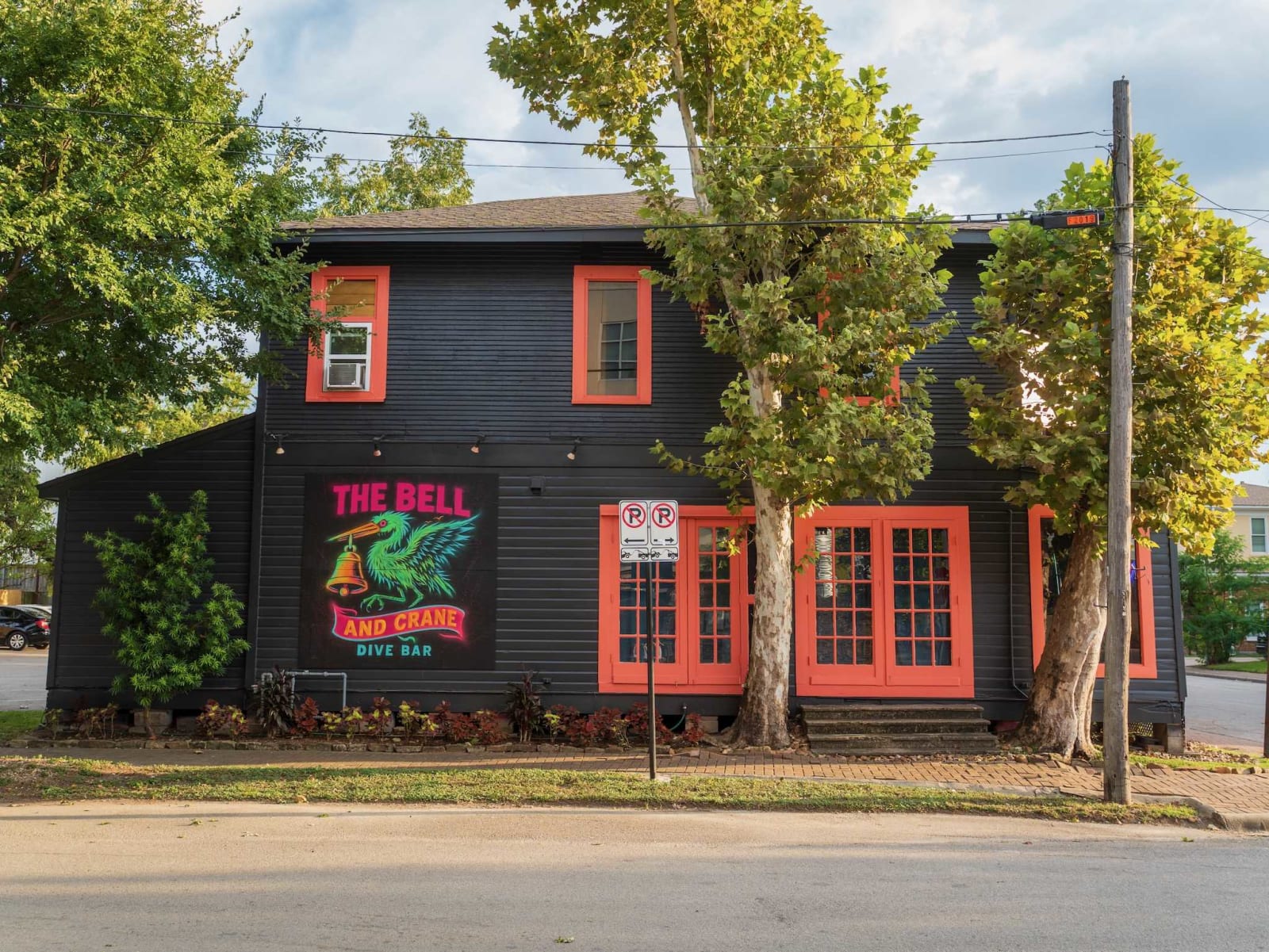 Washington Avenue bar rebrands with neon lights and $12 martinis