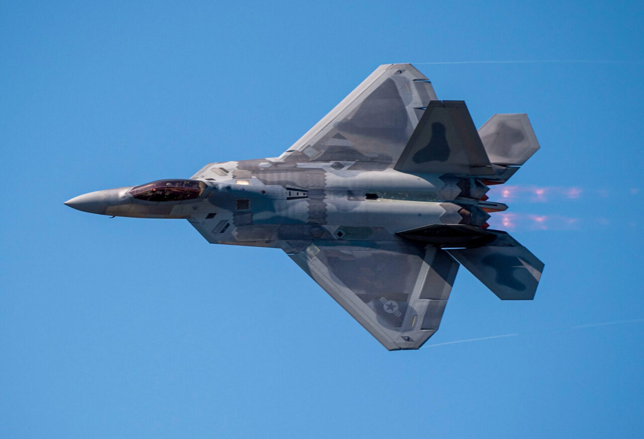 Oceana Air Show Honored 250 Years of US Navy
