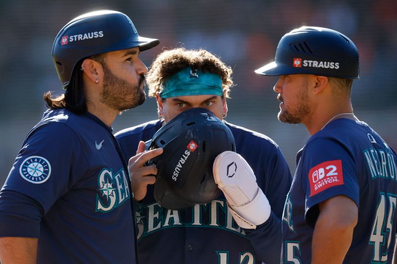 Seattle Mariners deploy controversial strategy in ALDS Game 4 loss