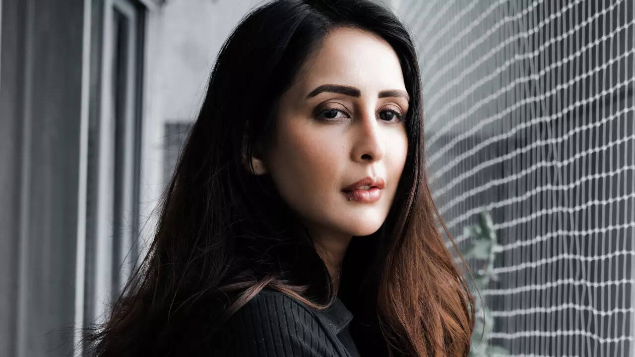 Chahatt Khanna on her weight loss journey: I lost fat without the gym ...