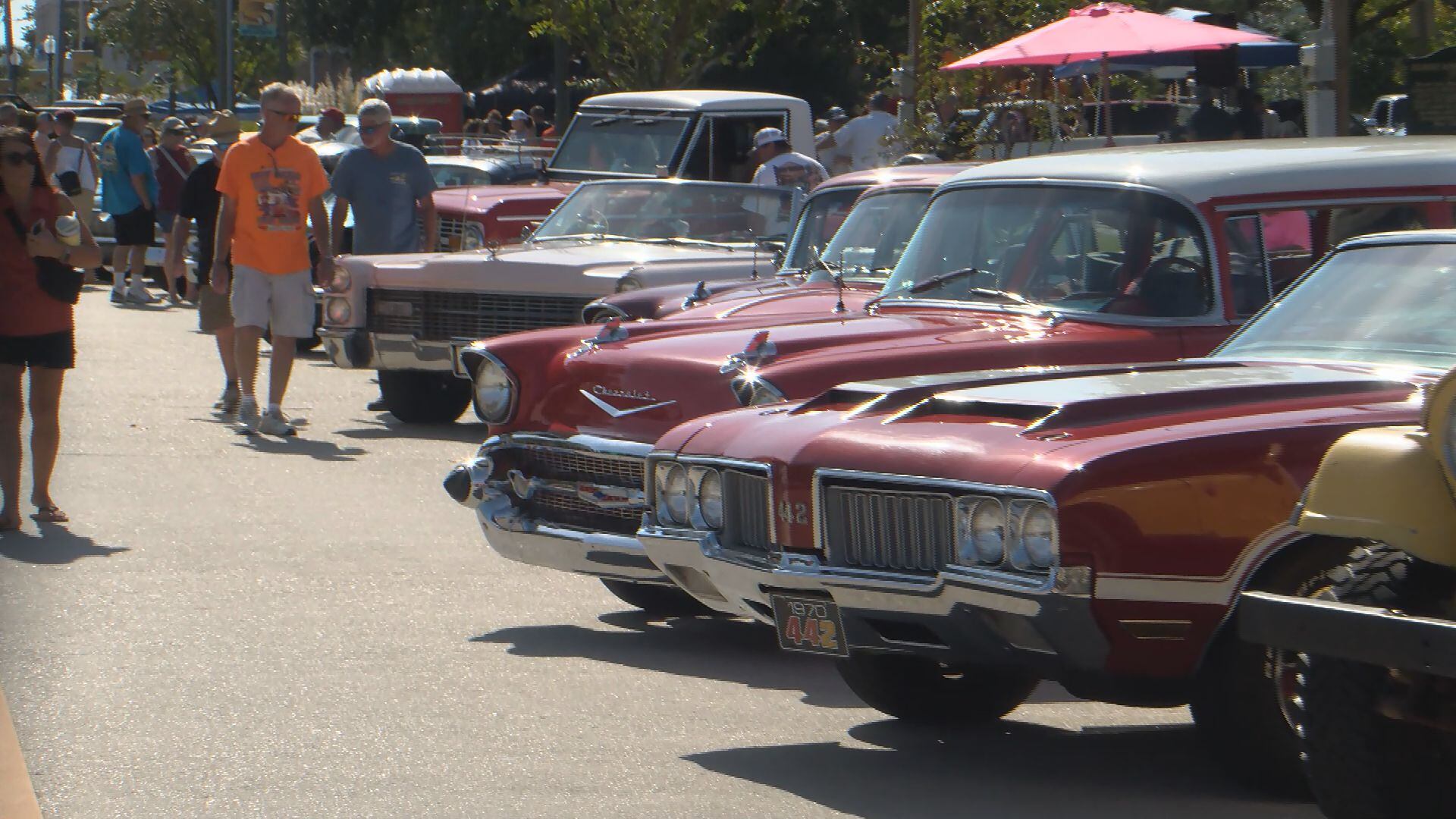 Cruisers show off something old and new on Coleman Avenue, at Waveland ...