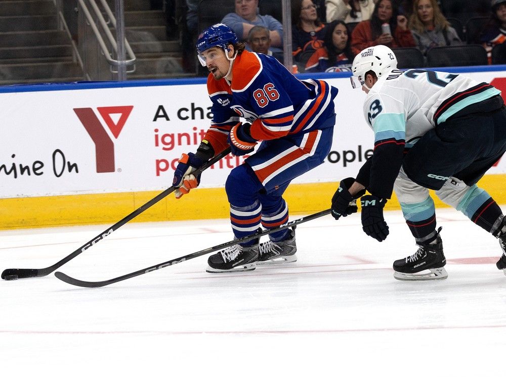 "All just fun for me" — 29-year-old Tomasek relishes his first NHL game ...