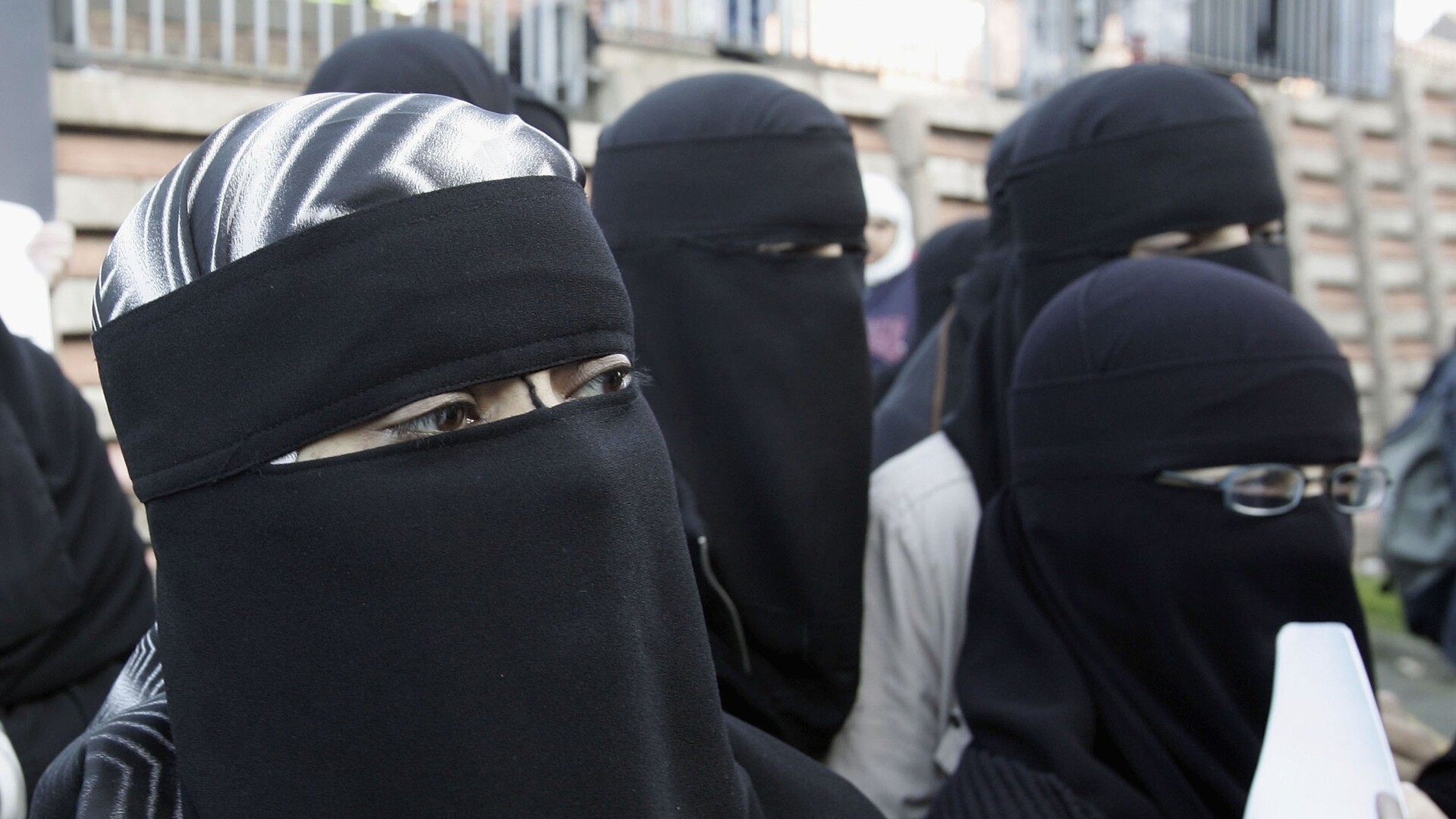 ‘Causing incredible distress’: Government confirms return of ISIS brides