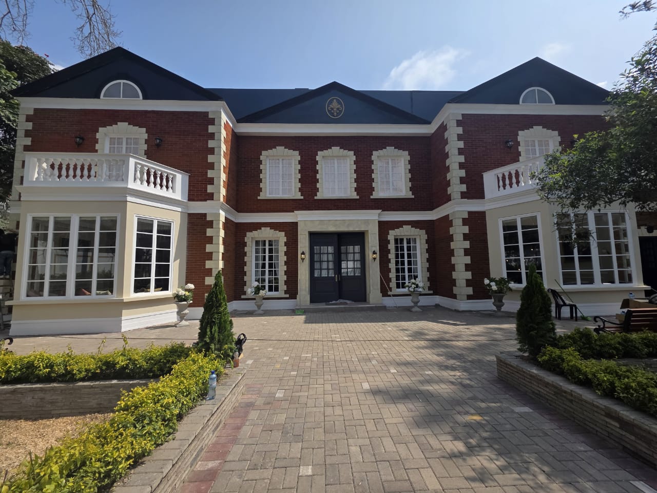 FOTOS | Aquí cocinan y algunos se esconden bajo las sábanas en El Internado