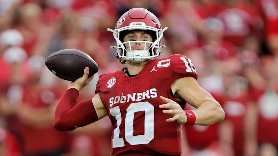 John Mateer injury update has Texas fans holding their breath for week 7