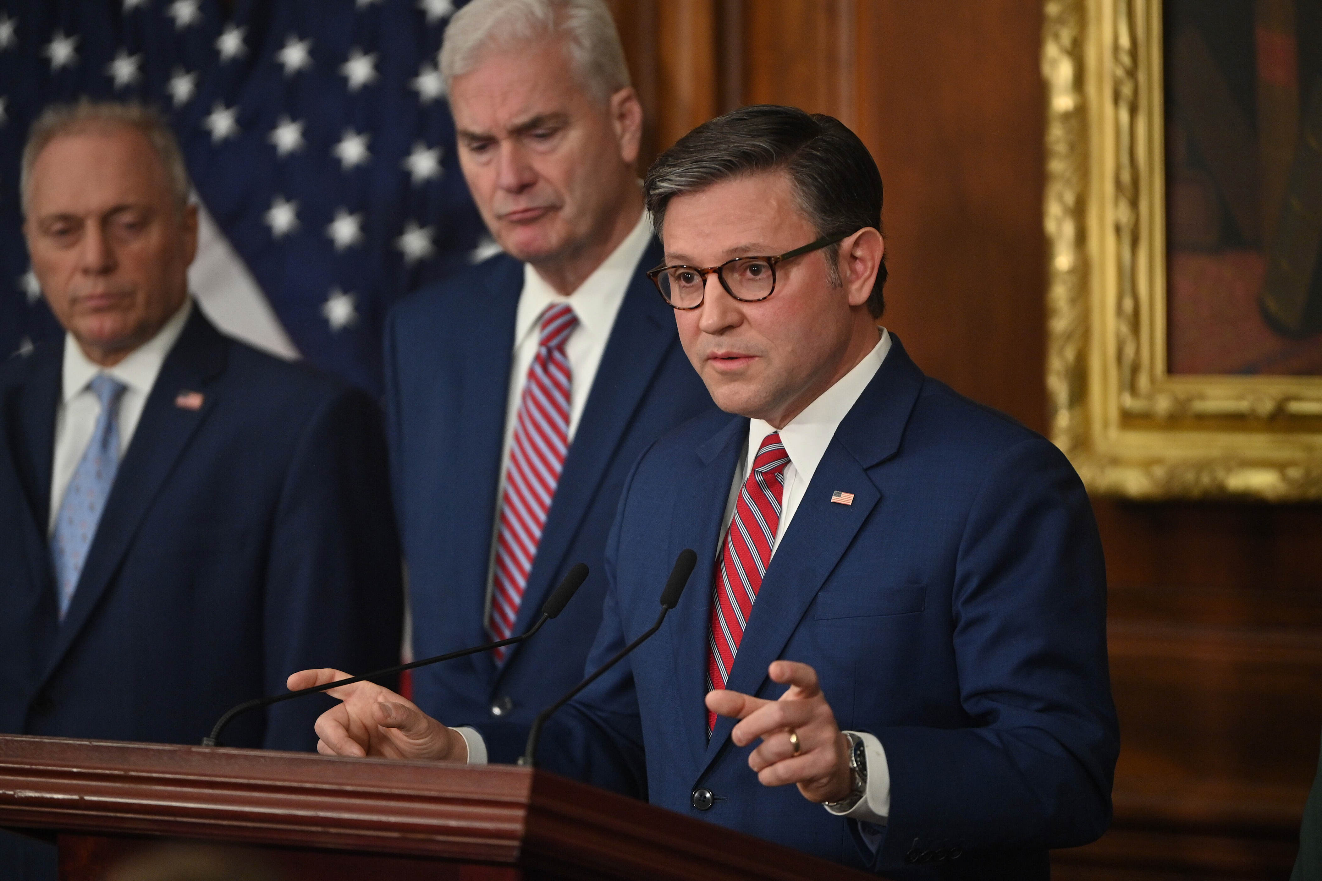 Mike Johnson rejects bill for US military pay as shutdown continues