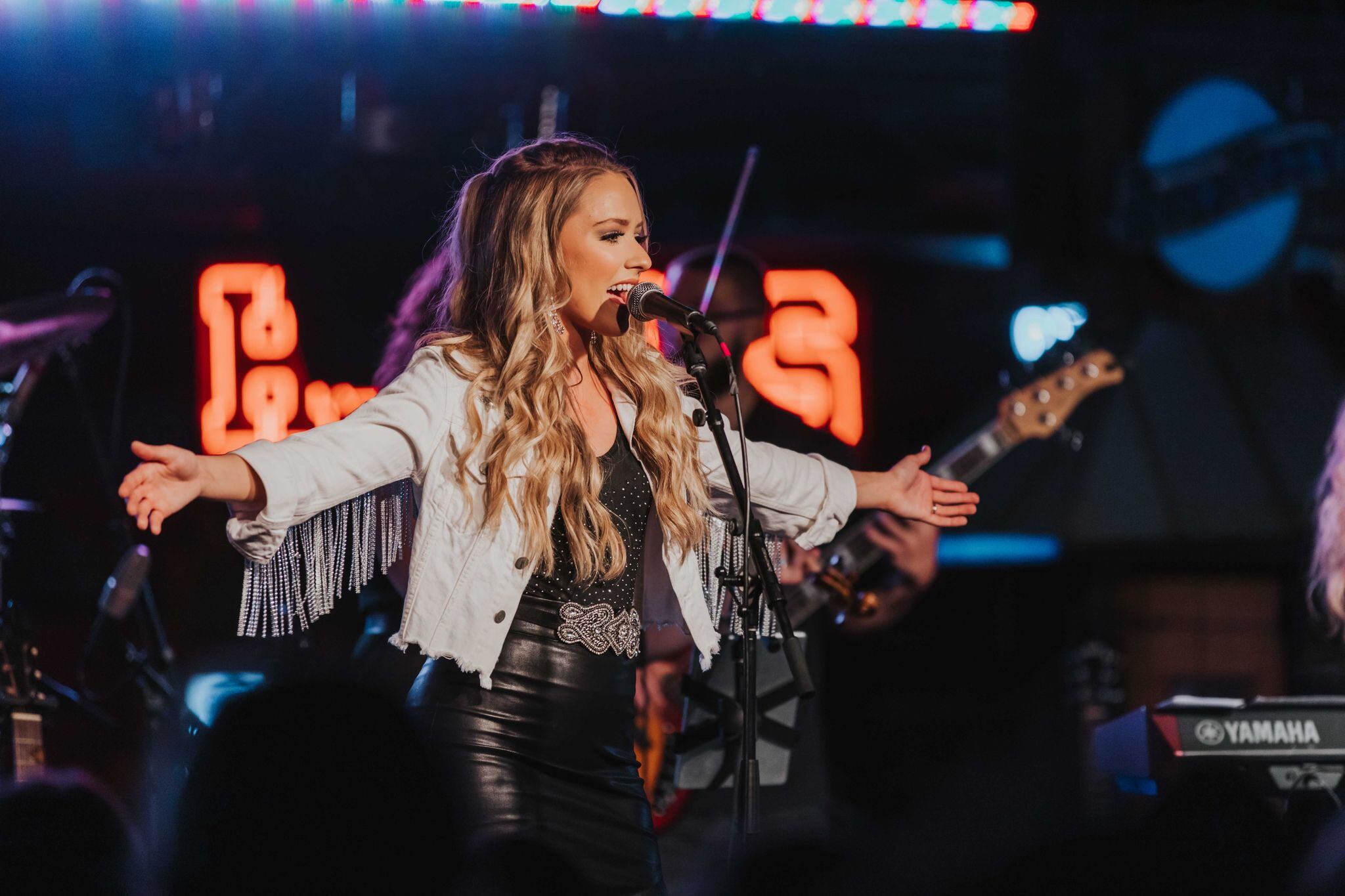 Emily Ann Roberts talks new EP release, record deal at Dollywood