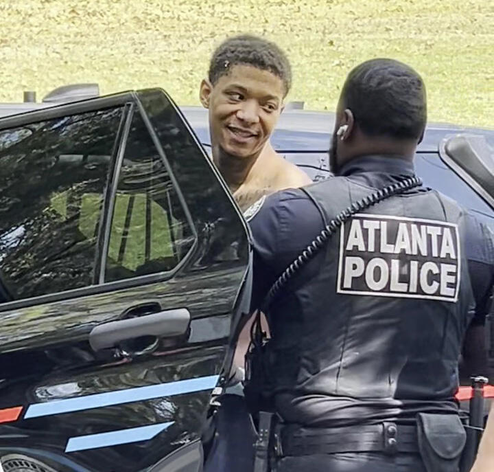 Escaped New Orleans inmate Derrick Groves captured after standoff in Atlanta, police say