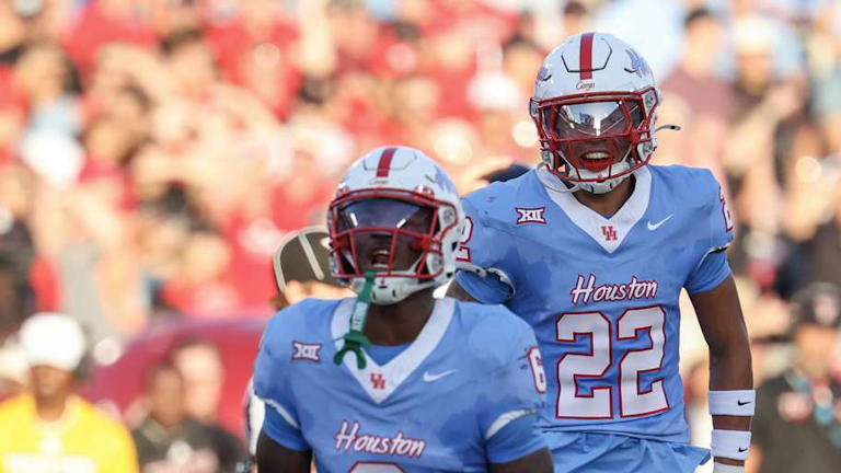 2026 Football Recruit Sets Official Visit With Houston