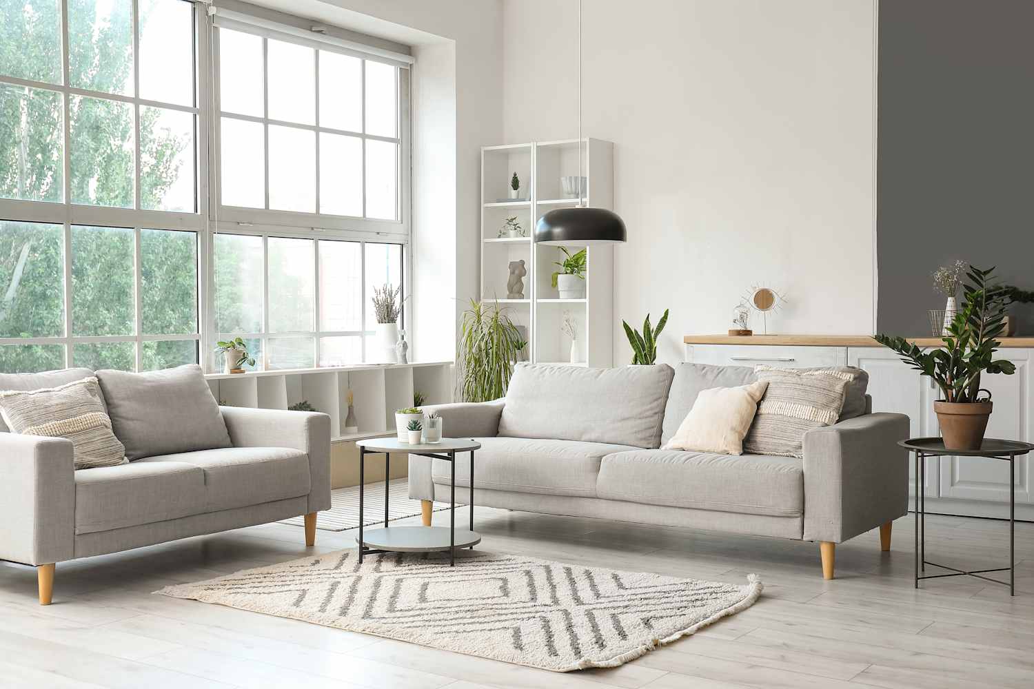 These 2010s Living Room Trends Didn't Age Well (Designers Are Begging ...