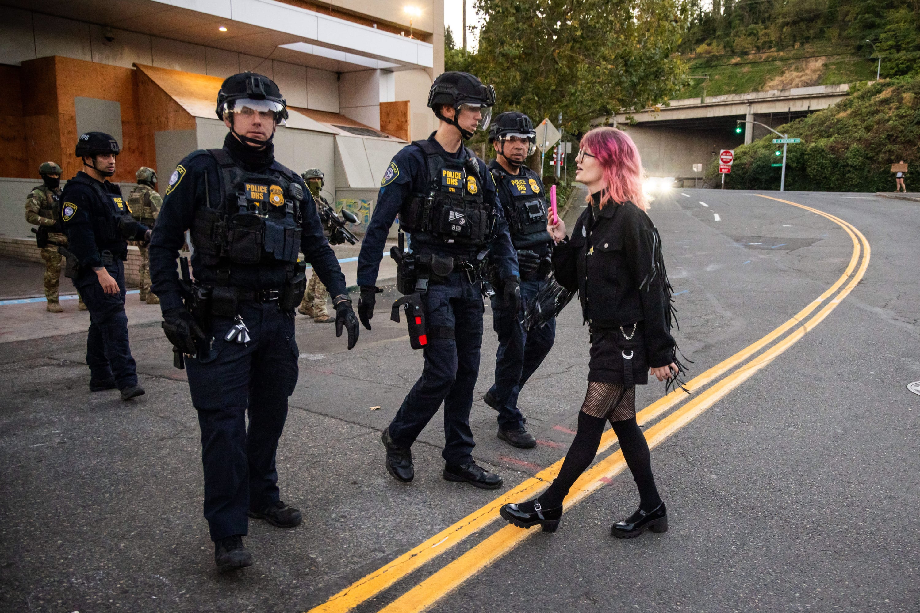 Portland mayor orders removal of barriers near ICE facility after ...