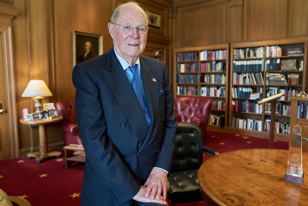 Retired Justice Kennedy laments coarse discourse of Trump era and its ...