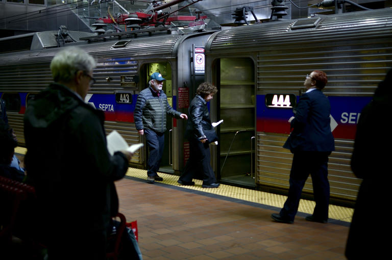 Philly lawyer files another lawsuit to stop SEPTA's fare increase