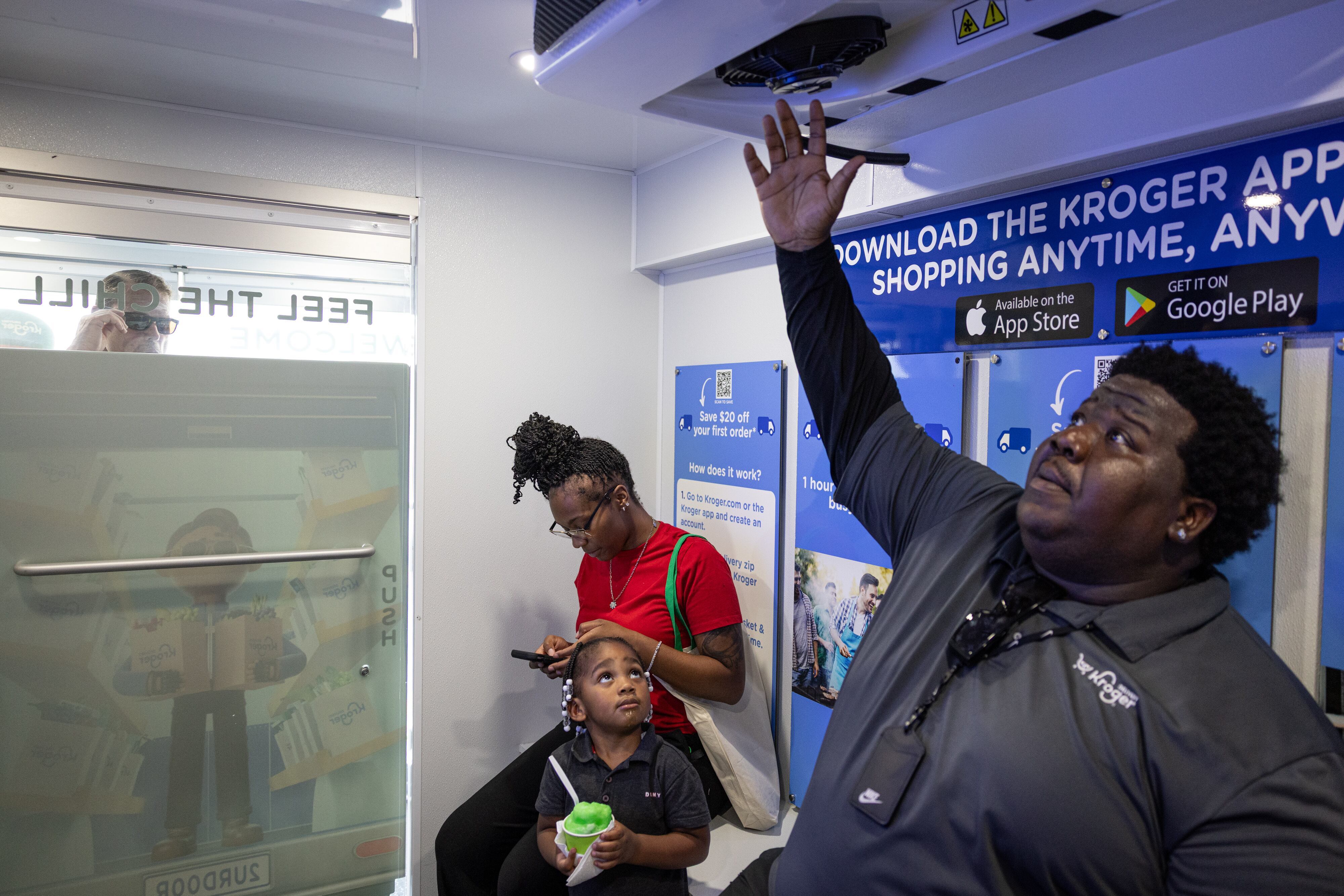 Free Kroger delivery in South Dallas expands to Bonton Wellness Center