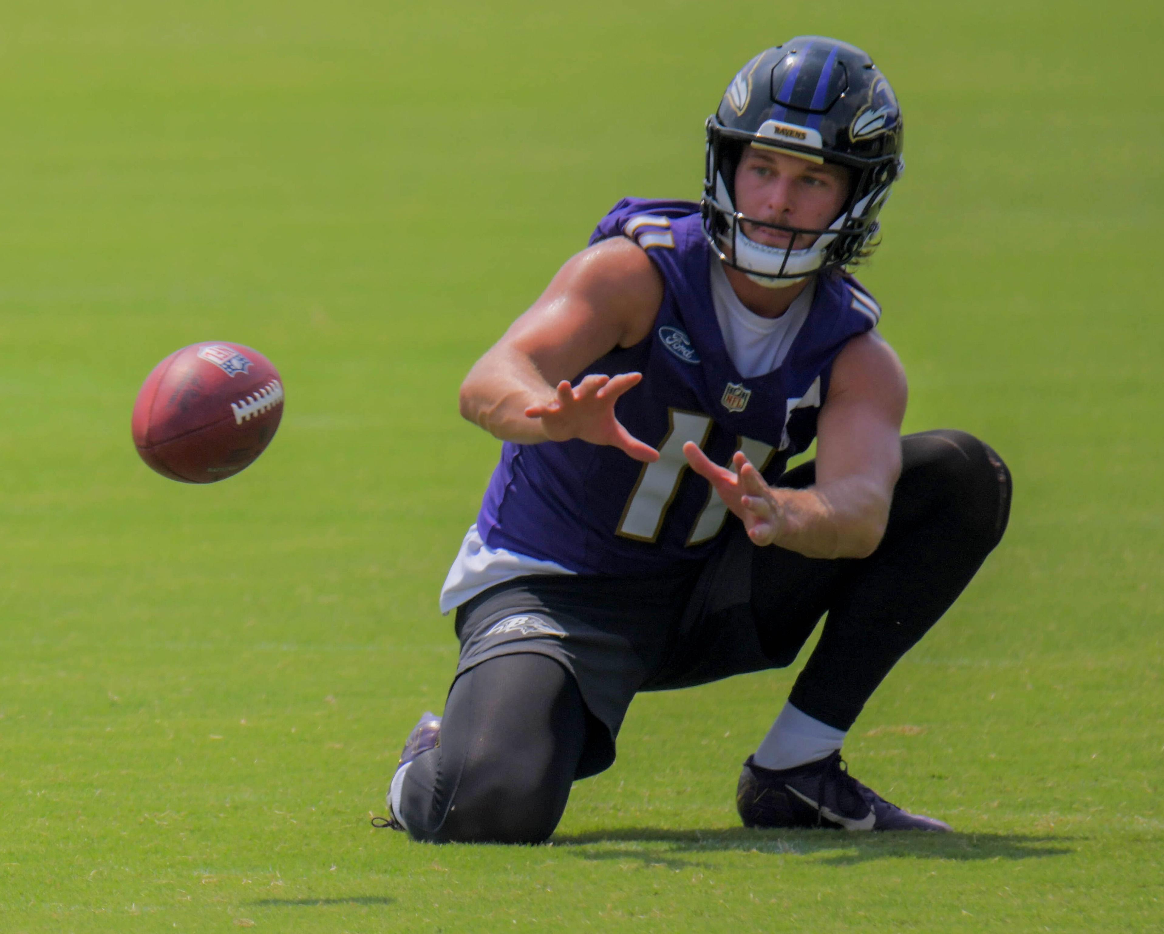 Ravens punter’s wife goes TikTok viral after trying to fit into his uniform