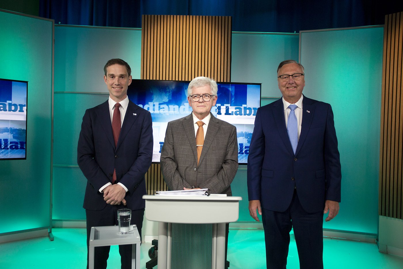 Showdown in Newfoundland and Labrador as leaders spar over Quebec ...