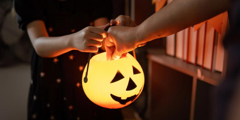 Debate sparks over age limit for trick-or-treating in central Ohio