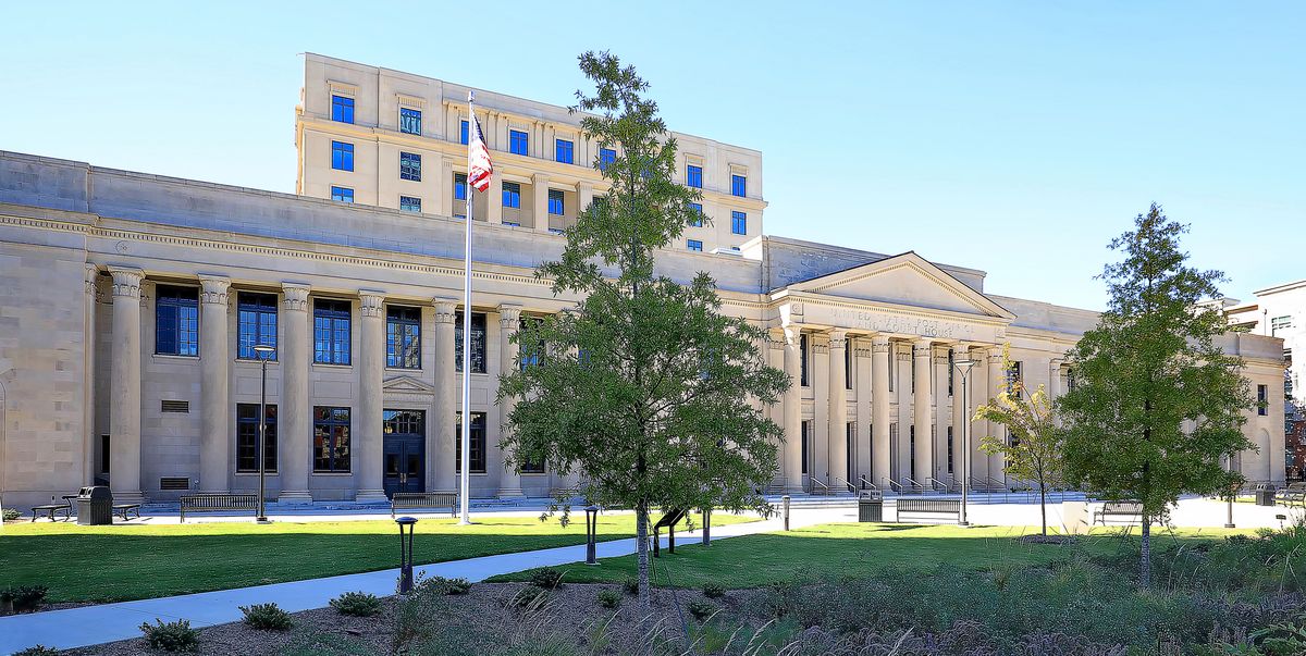 Judge Grants NASCAR Settlement Conference, Keeps Current Mediator