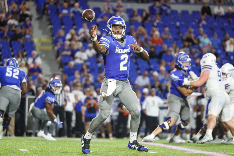 Memphis vs UAB picks, predictions, odds for who wins college football ...