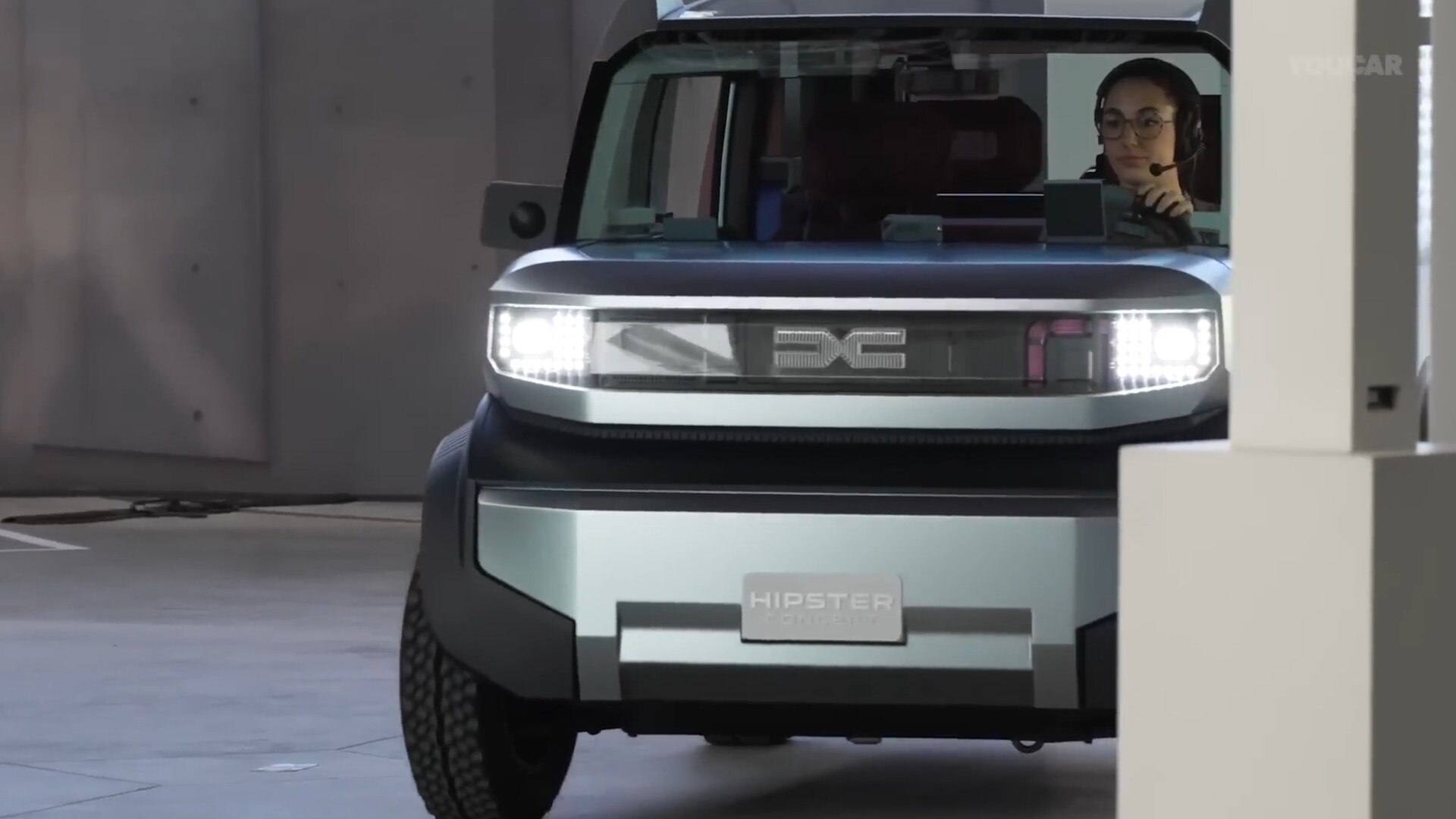 Das merkwürdigste Auto, das Sie heute sehen werden: Dacia zeigt neues E ...