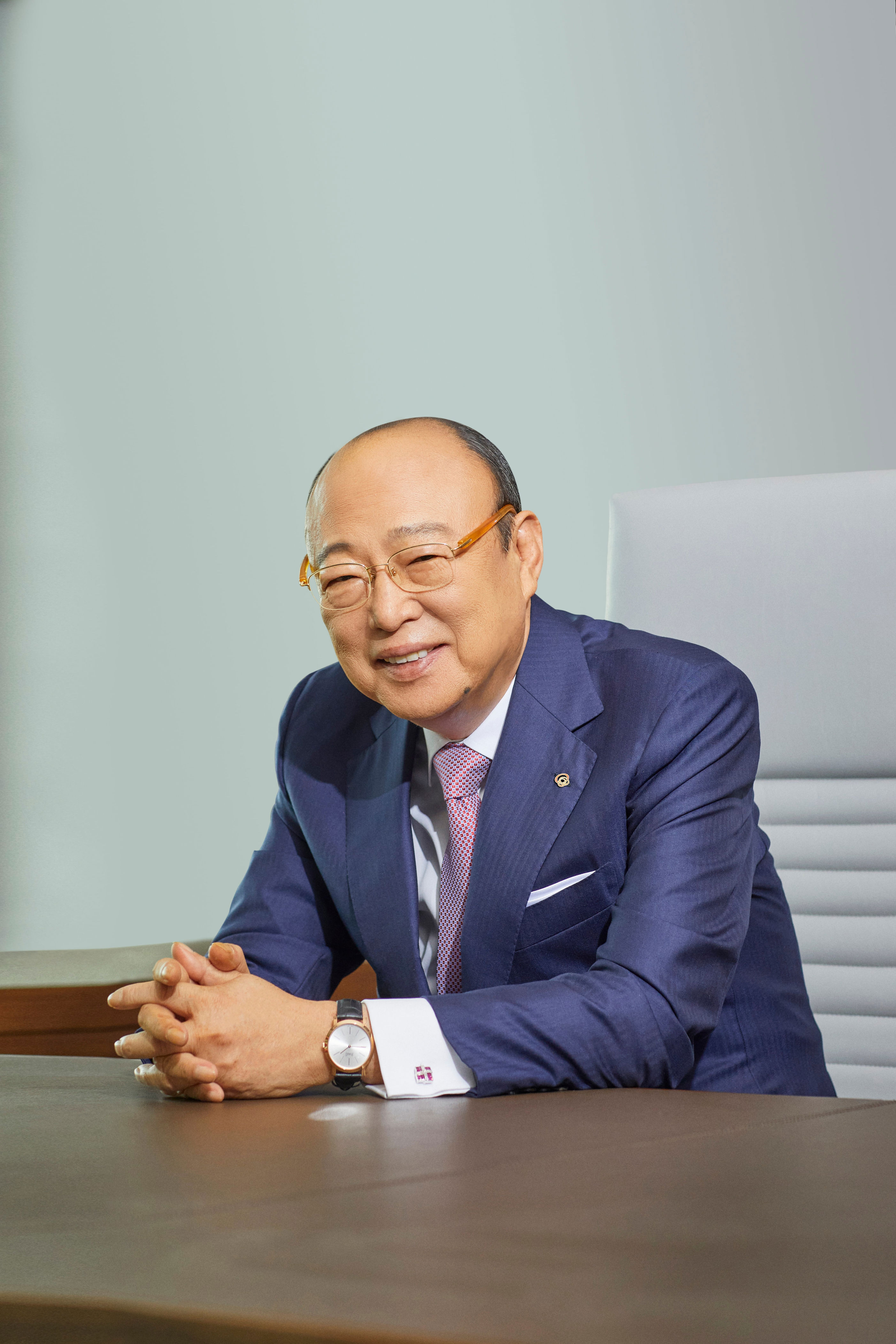 Hanwha Group Triples Market Cap, Chairman Targets Global Leadership