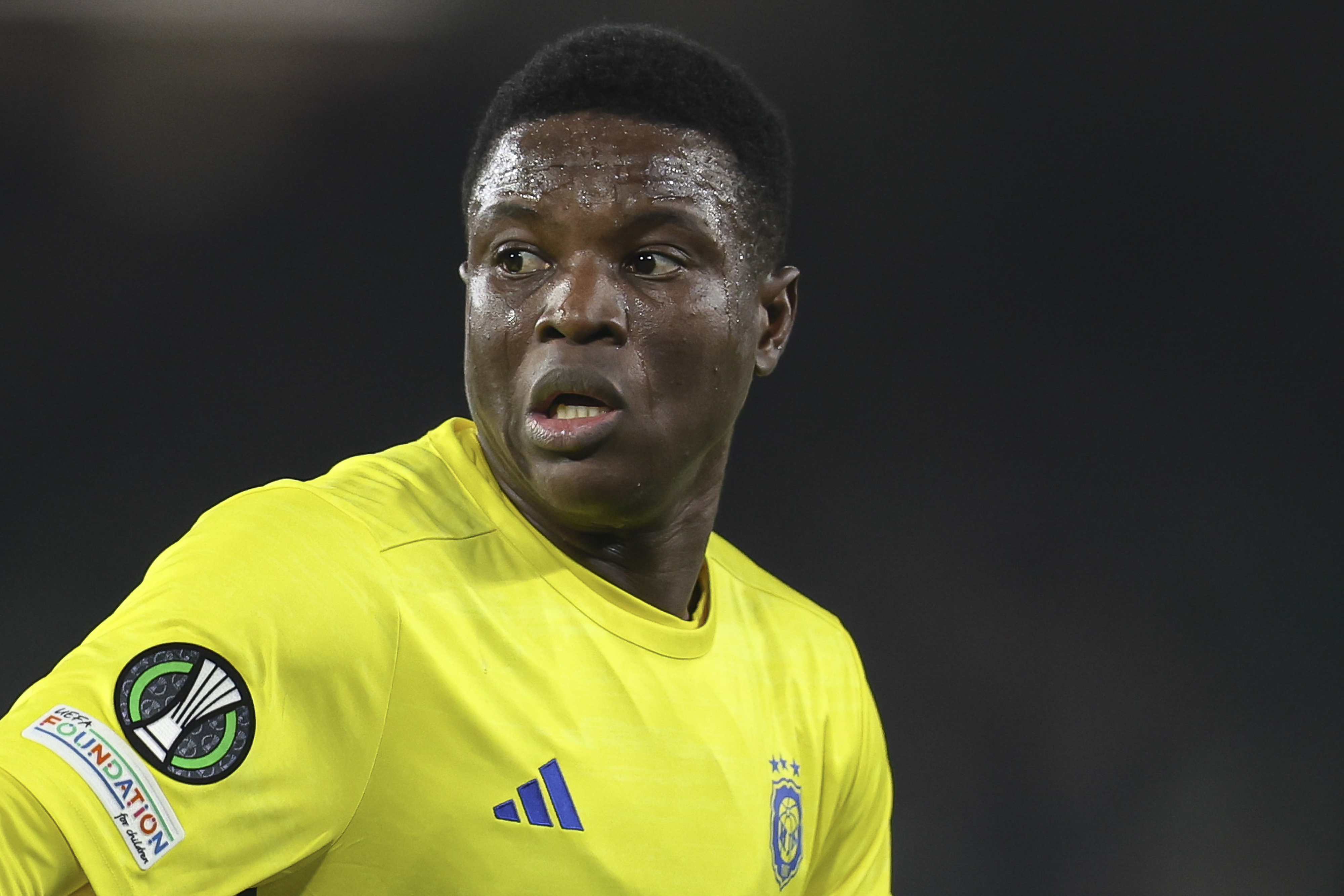 Hassane Bandé (ex-Ajax) duikt op bij voormalige werkgever in België