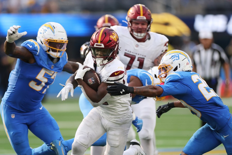 Washington Huddle OT: Commanders come from behind to beat Chargers